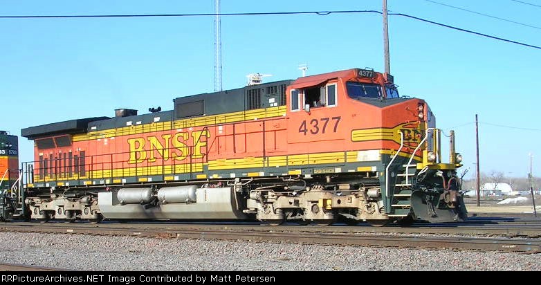 BNSF 4377
